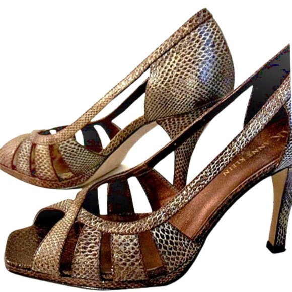 Anne Klein | Shoes | Anne Klein Snake Embossed Leather Heels Sz 75m ...